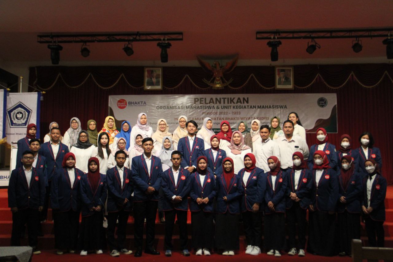 Pelantikan Organisasi Mahasiswa dan Unit Kegiatan Mahasiswa IIK Bhakta Periode 2022/2023 – DPM ...